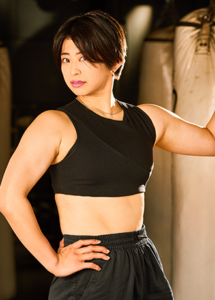 PERFORMER | b-monster（ビーモンスター） 暗闇ボクシング・フィットネス